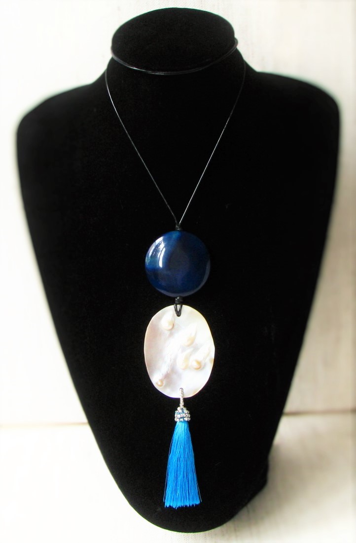 Colier reglabil cu snur negru